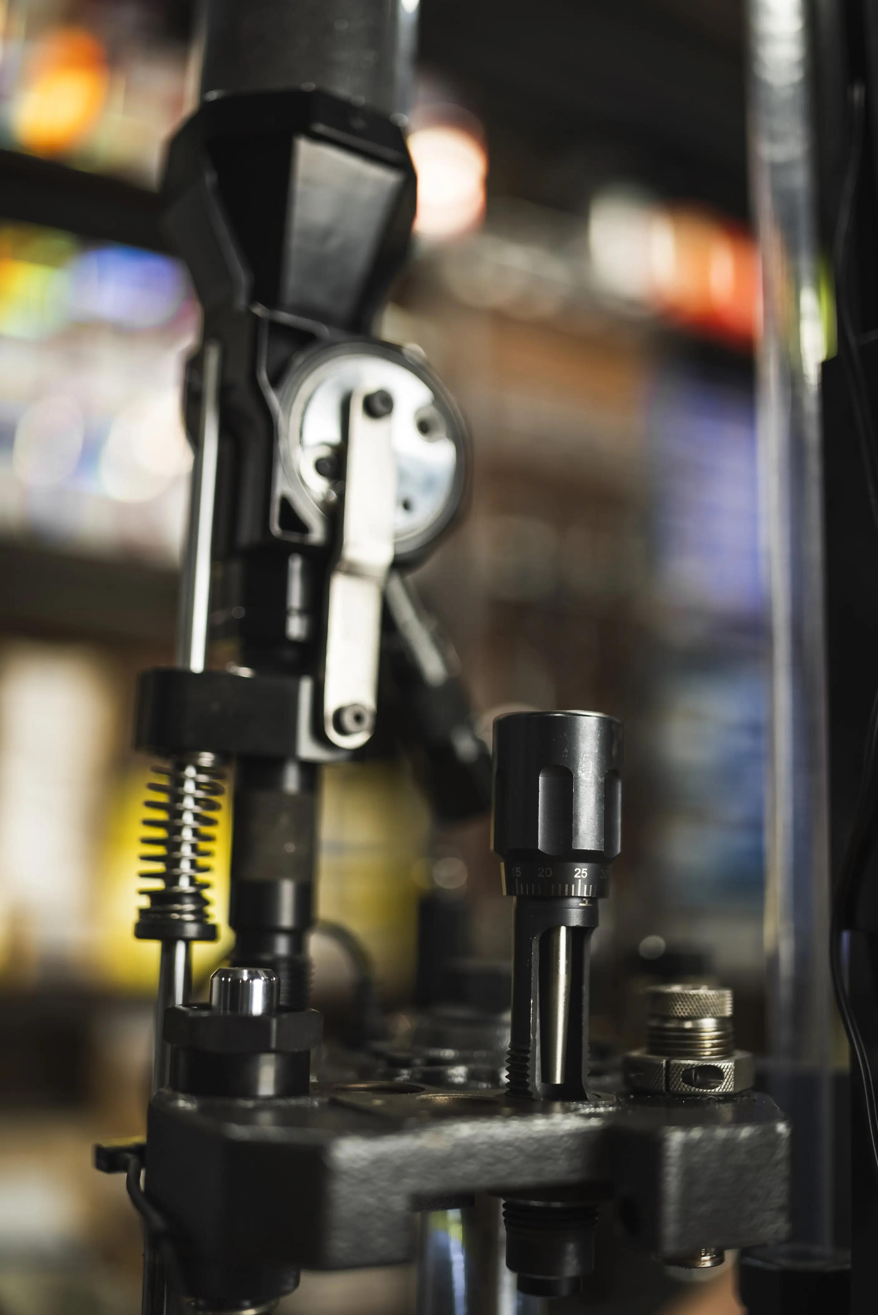 Frankford Arsenal X-10 Progressive Press with Case Feeder | Strobl.cz